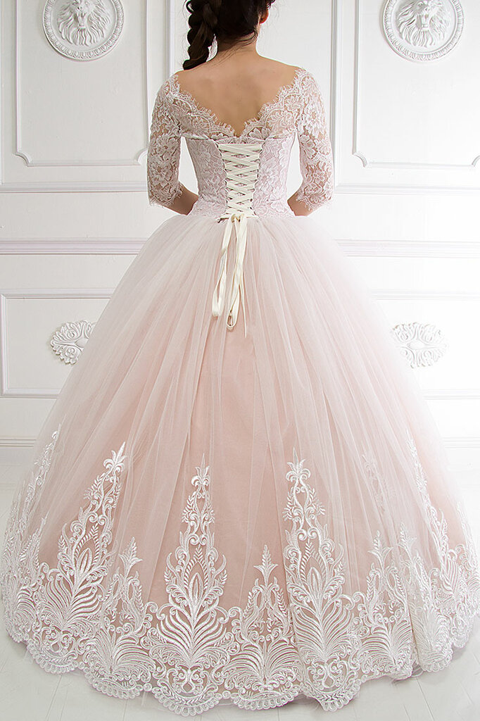 Düğün mağazası Мужские Костюмы, Брюки, Сорочки, Галстуки, Ремни, Kondopoga, foto