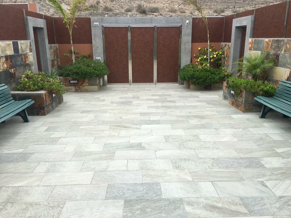 Yeni teknolojiler ve ar-ge merkezleri Grupo Azorin - Construcciones, Reformas & Limpiezas, Las Palmas de Gran Canaria, foto