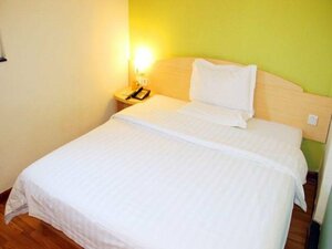 7 Days Inn Jingmen Huyaguan Branch (Hubei Province, Jingmen District), otel  Hubei'den