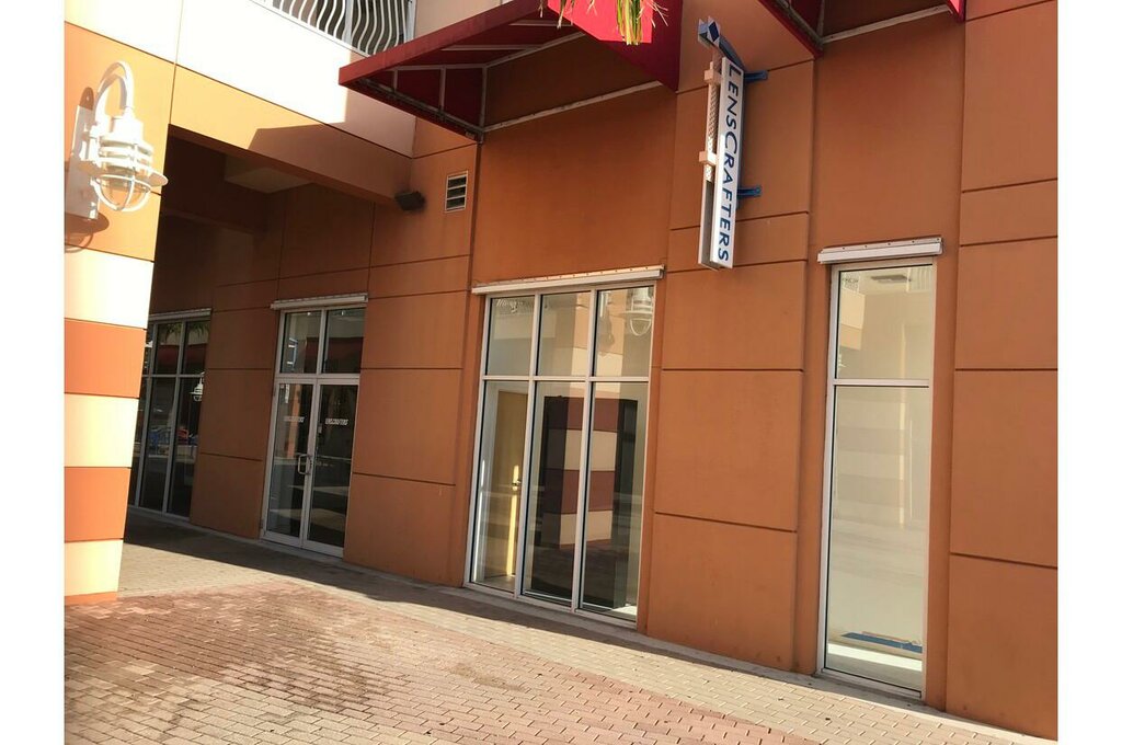 Giyim mağazası LensCrafters, Pompano Beach, foto