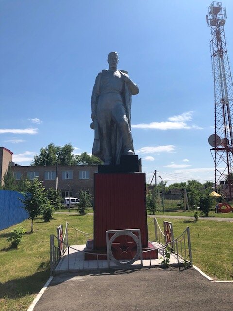 Anıt, heykel Неизвестному Солдату, Samarskaya oblastı, foto
