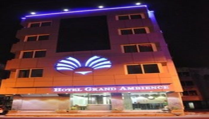 Otel Oyo Flagship 312 Near Ashram Road, Ahmadabad, foto