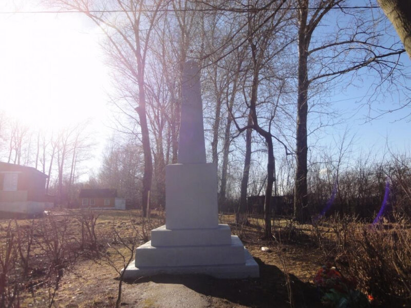 Anıt, heykel Местным жителям, погибшим в годы Великой Отечественной войны, Tulskaya oblastı, foto