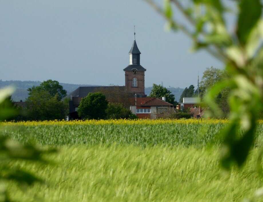 Dini dernekler Evangelische Kirche Liederbach - Evangelische Kirchengemeinde Liederbach, Hesse, foto
