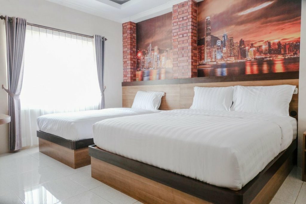 Otel Noura Guest House Syariah by Oyo Rooms, Malang, foto