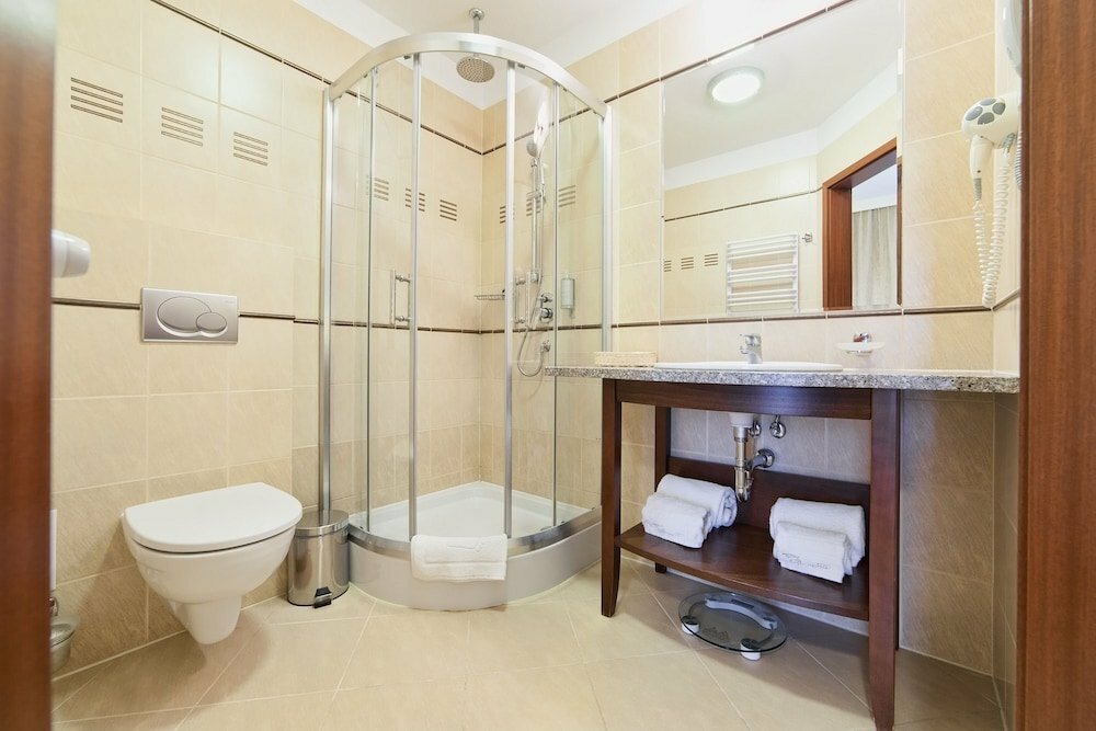 Otel Hotel Prezydent, Krinitsa, foto