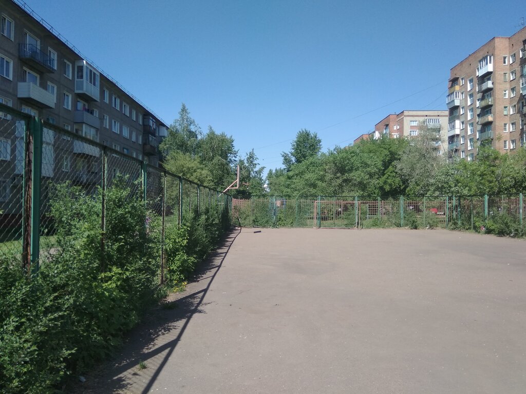 Spor alanı Волейбольная площадка, Omsk, foto