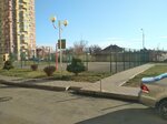 Баскетбольная площадка (Krasnodar, mikrorayon 40 let Pobedy, zhiloy kompleks Simfoniya), spor alanı  Krasnodar'dan