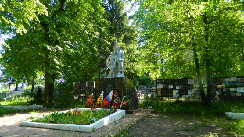 Anıt, heykel Братское захоронение № 2, Syçovka, foto