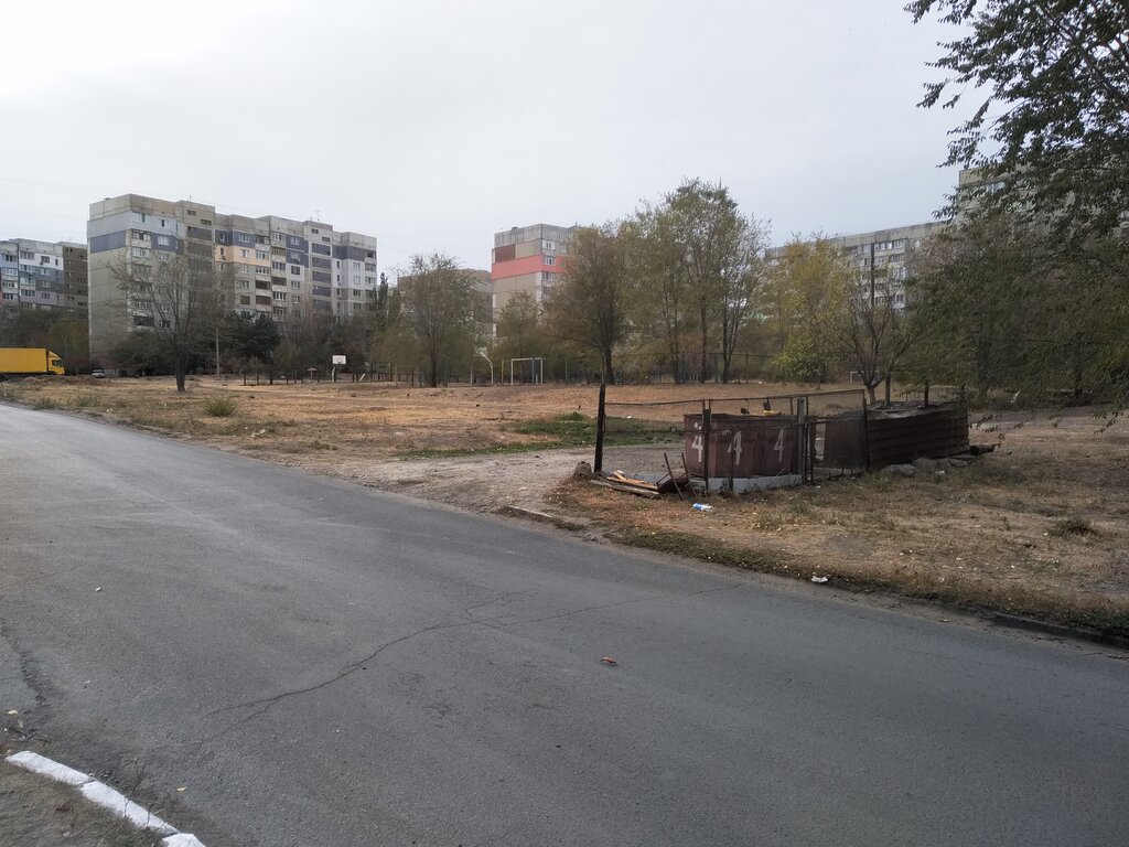 Çöp alanları Trash and garbage disposal area, Lugansk, foto