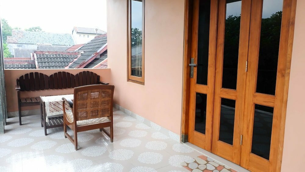 Otel Simply Homy Guest House Uty Kronggahan, Dünya, foto