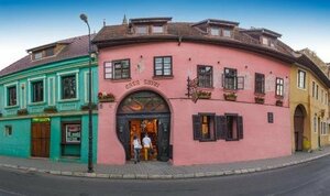 Casa Savri (Mureș, Sighișoara), otel  Sighişoara'dan