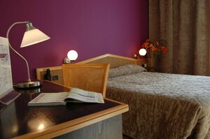 Logis Hôtel du Midi - Saint Etienne Sud (Boulevard Pasteur No:19, Saint-Étienne), otel  Saint‑Étienne'den