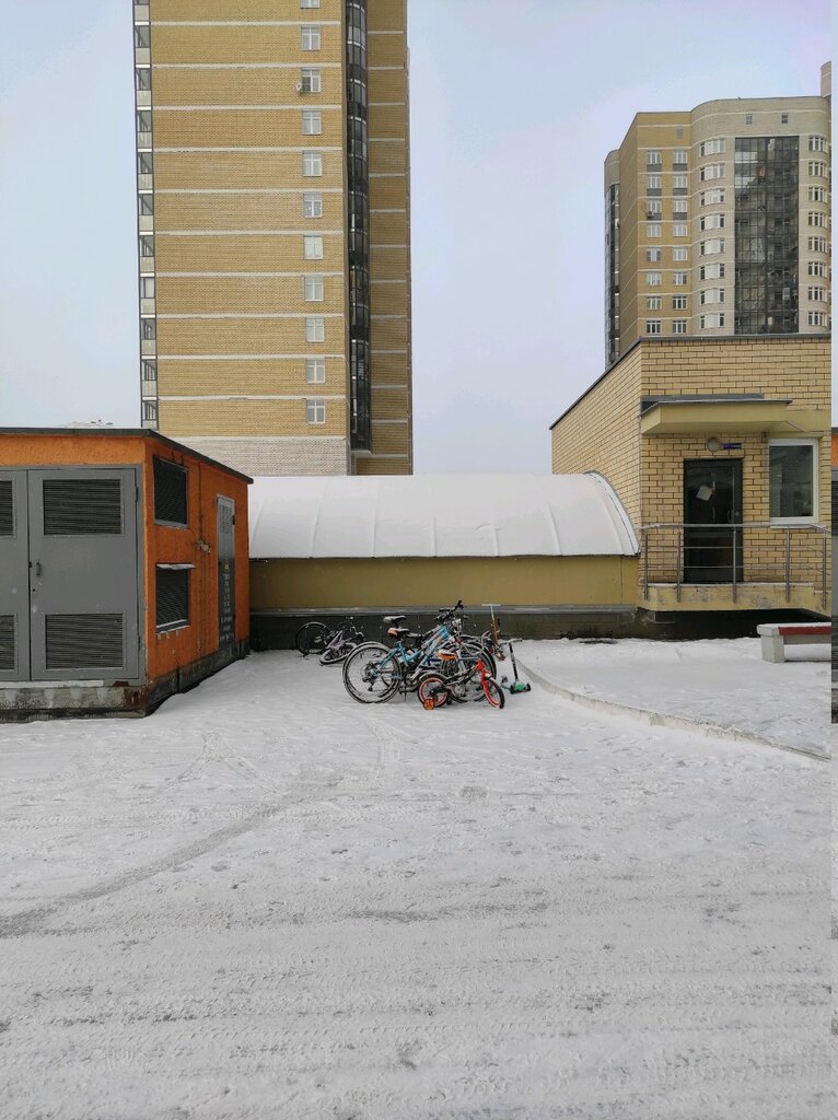 Bisiklet park yerleri Велопарковка, Yekaterinburg, foto