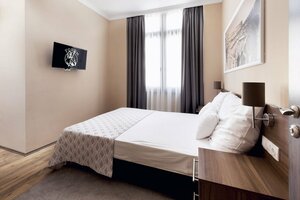 Forum Hotel (Vas vármegye, Kossuth Lajos utca), otel  Szombathely'den
