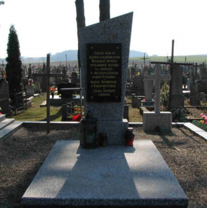 Anıt, heykel Братская могила, Grodnenskaya oblastı, foto