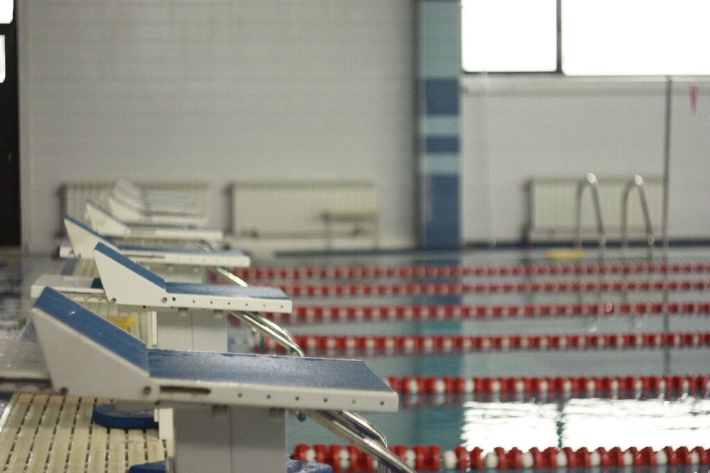 Yüzme havuzları Basseiny. online, Moskova, foto