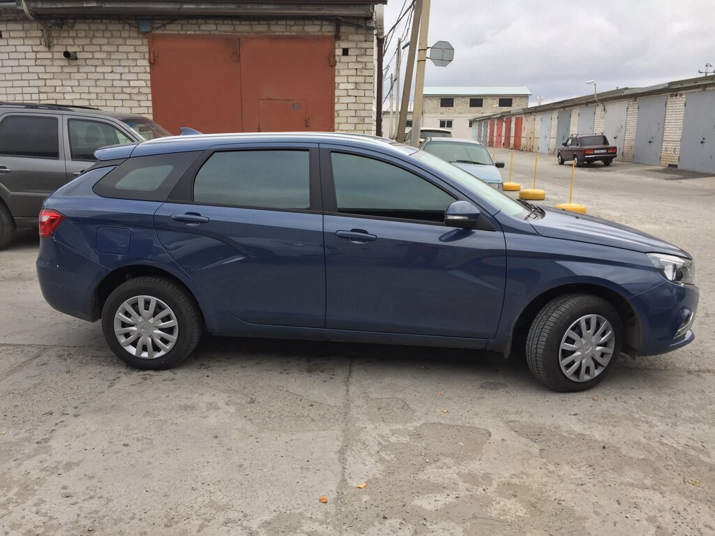 Araç camlarının renklendirilmesi Tonauto 134, Voljski, foto