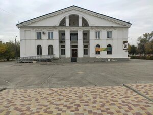 Mbuk Kompleks kultury i otdykha Sovetskogo rayona Volgograda (Daugavskaya ulitsa No:1, Volgograd), kültür ocakları  Volgograd'dan