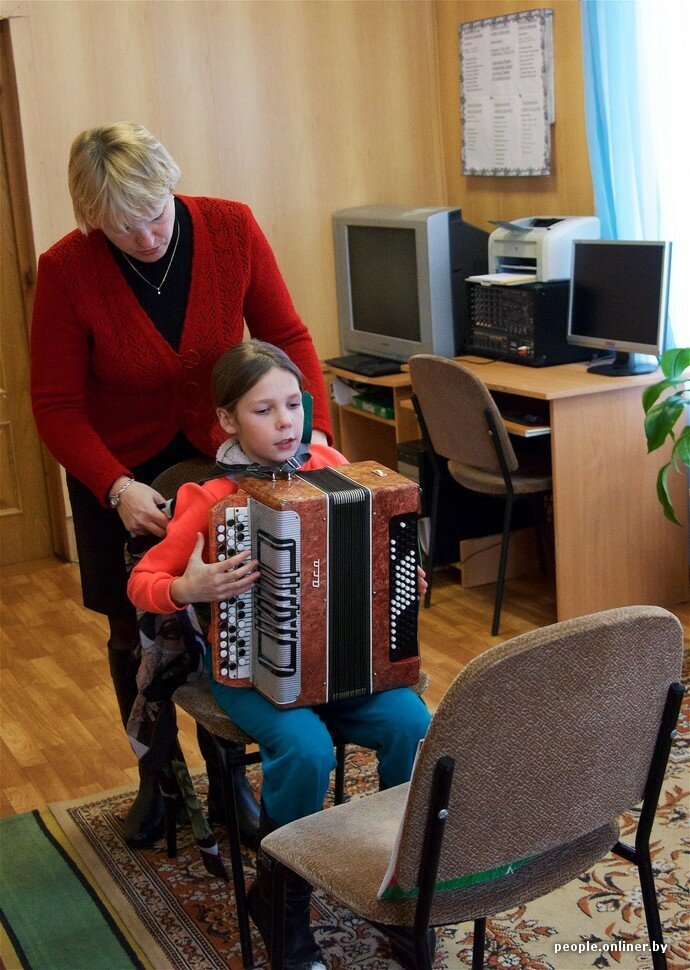 Ortaokul Краснопольская детский сад-средняя школа, Vitebskaya oblastı, foto