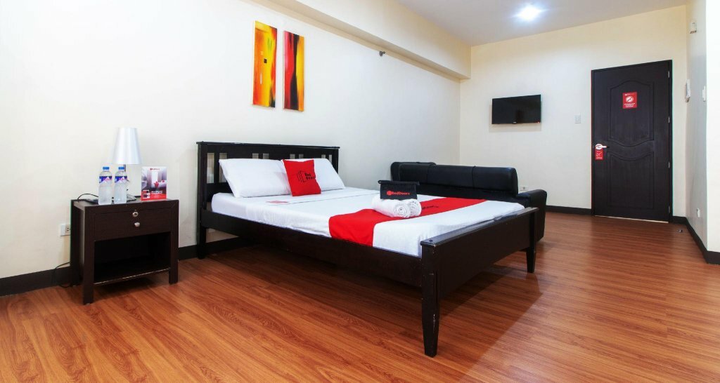 Otel RedDoorz near SM Manila, Manila, foto