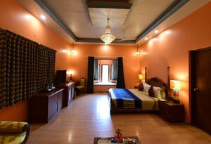 JuSTa Rajputana (State of Rajasthan, City of Udaipur), otel  Udajpur'dan