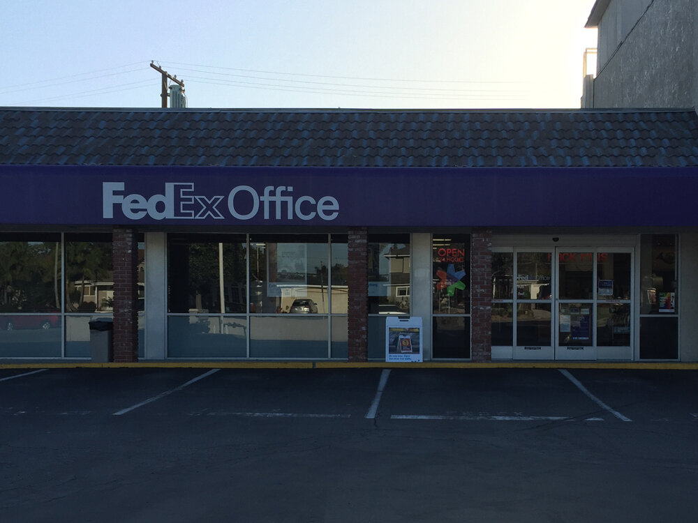 Fotokopi dükkanları FedEx Office Print & Ship Center, Long Beach, foto