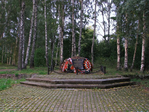 Десанту (Leningrad Region, Vyborgskiy District, Vysotsk, Portovaya Street), anıt, heykel  Visotsk'tan
