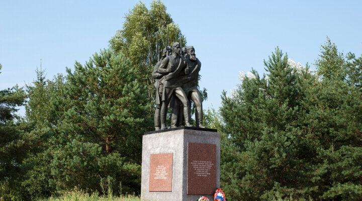Anıt, heykel В честь ополченцев 9-ой дивизии Кировского района, г. Москвы, Yelnia, foto