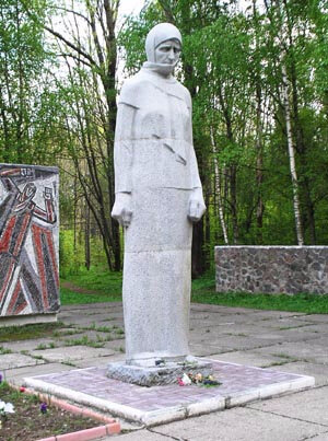 Anıt, heykel Скорбящая мать, Smolensk, foto