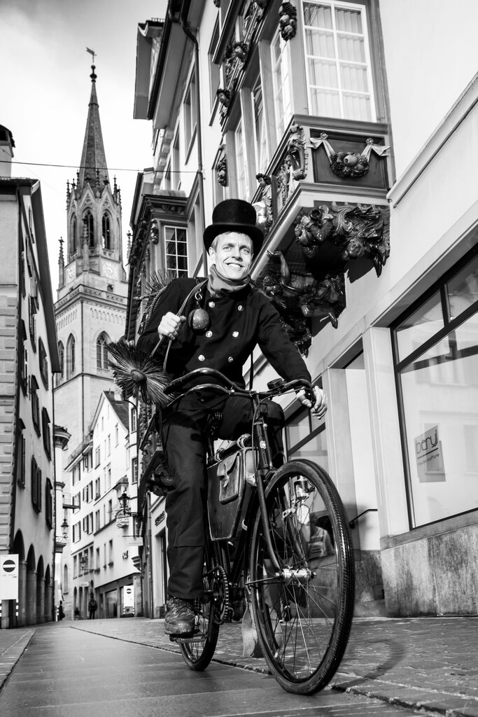 Baca temizliği hizmetleri Kaminfegermeister und Feuerungskontrolleur Adrian Hälg, St. Gallen, foto