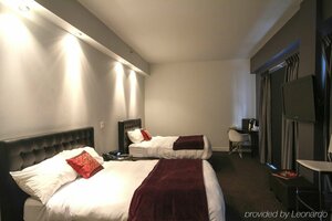Hotel Metro (Ontario, London), otel  London'dan