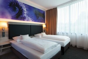 Hanse Hotel Attendorn (North Rhine-Westphalia, Olpe, Finnentroper Straße, 26), otel  Attendorn'dan