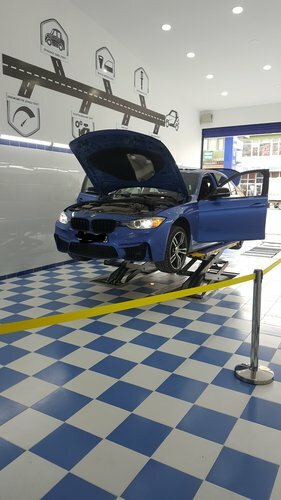 Kullan-bırak otomobiller Ecuchip, İstanbul, foto