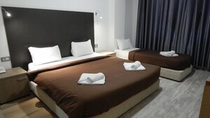 Atlas City Center Hotel (Prilep), otel  Pirlepe'den
