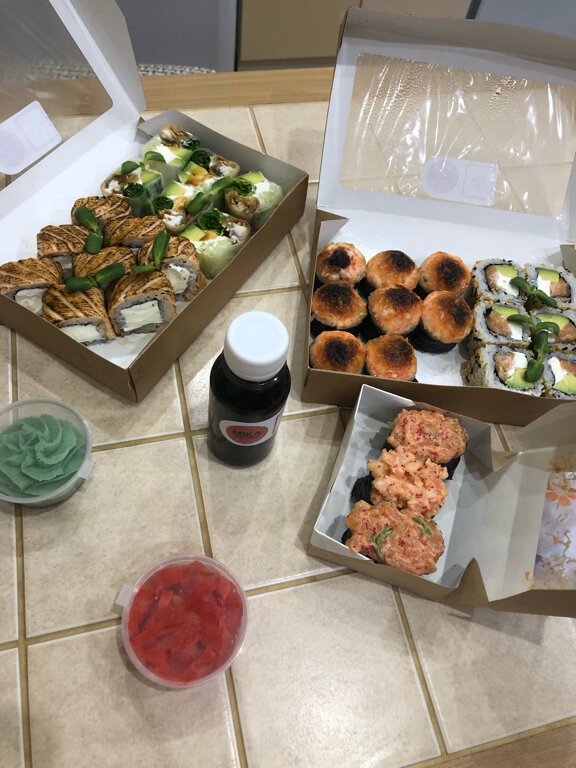Suşi restoranı Mika sushi&rolls, Soçi, foto
