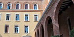 Domus Urbis Verona - Casa Santa Domenica Mantovani (Venice, Verona, Via Beato Giuseppe Nascimbeni, 10), ortaokul  Verona'dan