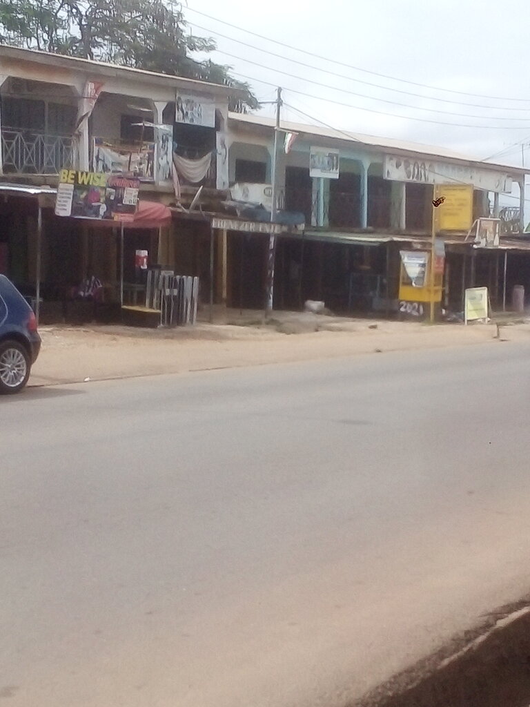 Elektrik ve elektrikli ürün mağazası Be Wise Ventures, Kumasi, foto