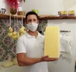 Caseificio Terra Mia (Salita Calvario No:10, Serradifalco), market  Sicilya'dan