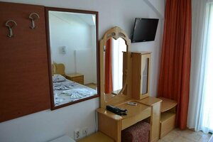 Kokiche (Burgas Region, Nesebar, Resort of Slanchev Bryag, Kameliya District), otel  Güneş Sahili Tatil Tesisleri'nden