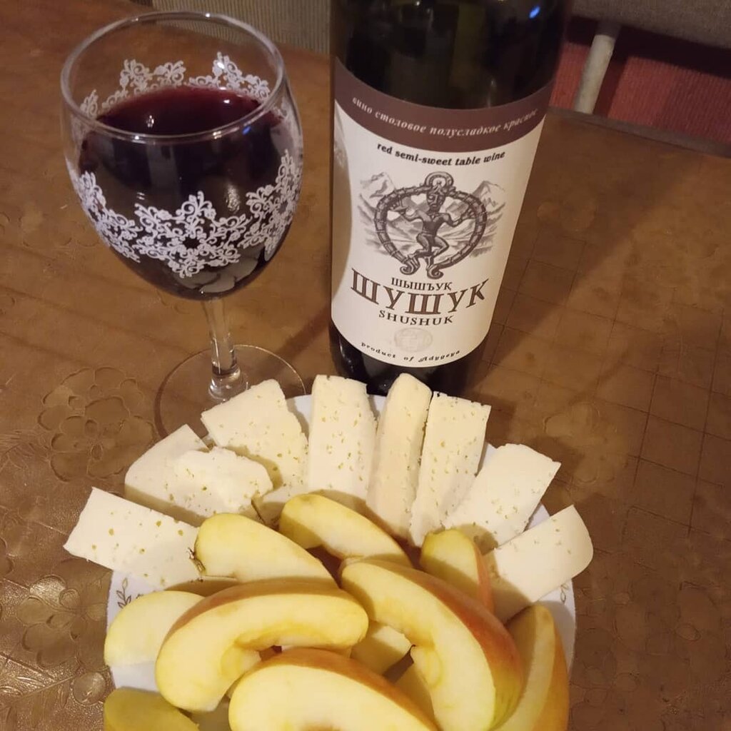 Mandıra Cheese factory Island, Tulskaya oblastı, foto