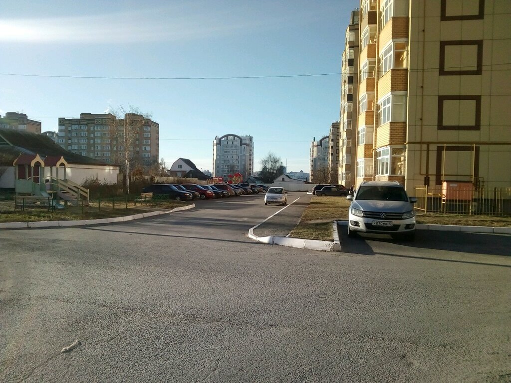 Otoparklar Parking lot, Saransk, foto