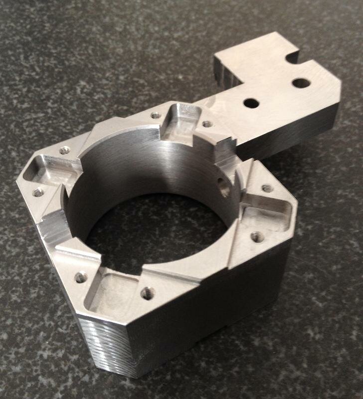 Sanayi ekipmanları firmaları Utg High Precision Machining, Bari, foto