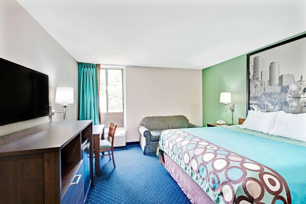 Otel Super 8 by Wyndham Brockton, Brockton, foto