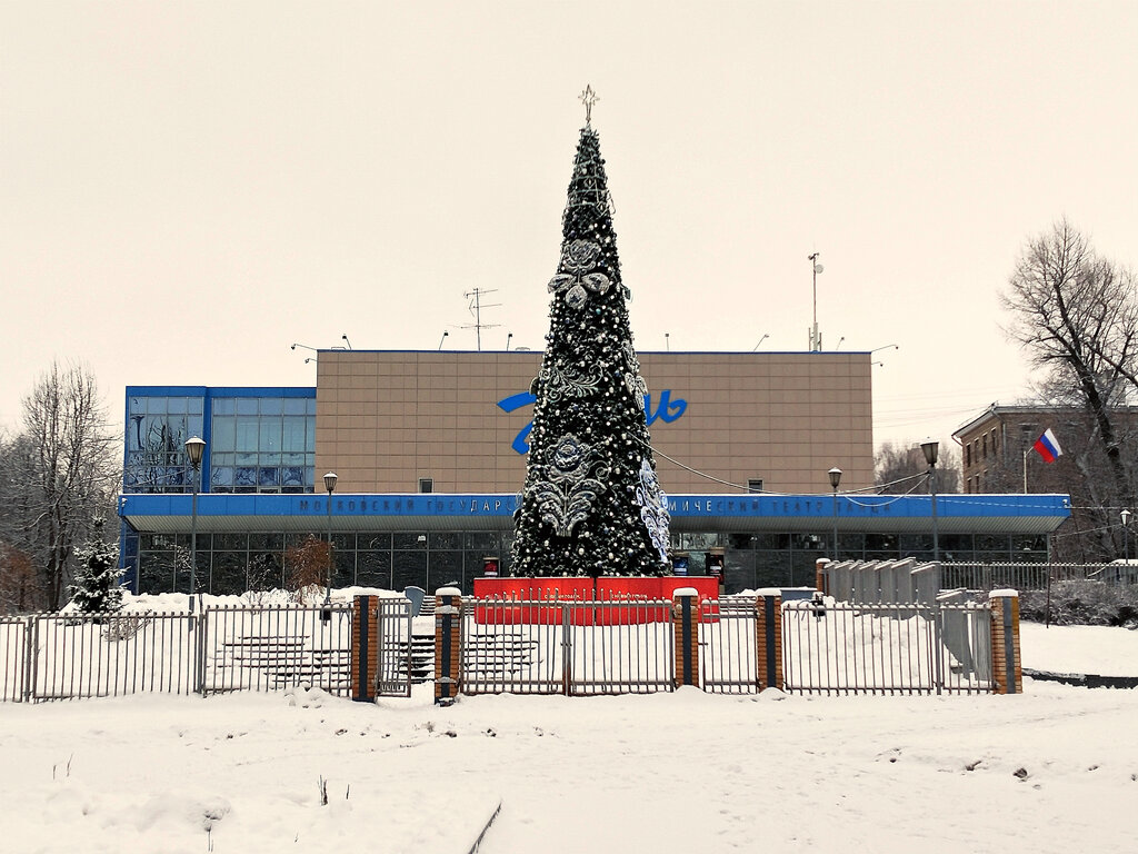 Meydan Сквер у театра танца Гжель, Moskova, foto