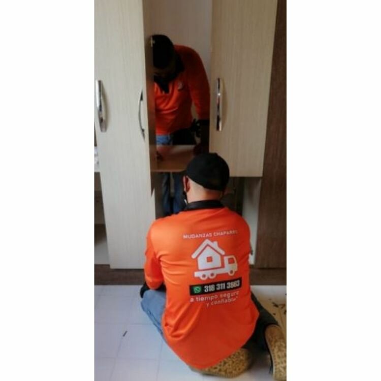 Posta hizmeti Chaparro Moving Services, , foto