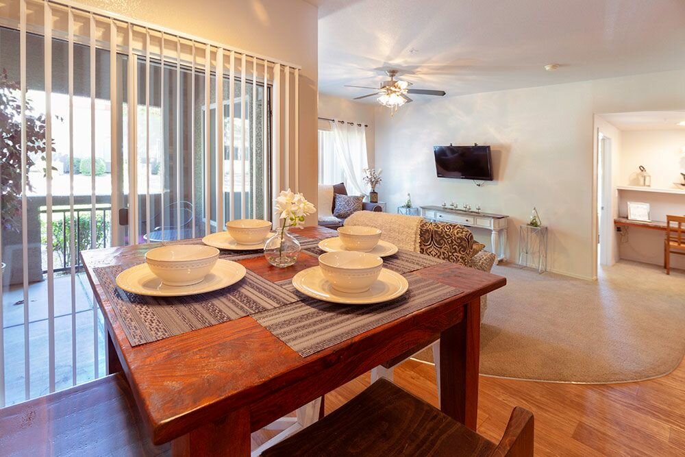 Emlak ofisi Canyon Ridge Apartments, Arizona Eyaleti, foto