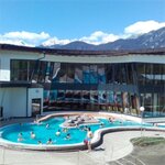 Freizeitzentrum Axams GesmbH & Co Kg (Innsbrucker Straße No:80, Axams), yüzme havuzları  Tirol'den