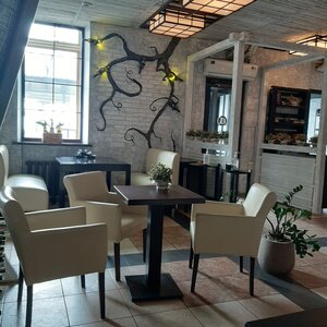 Dinastia (vulytsia Kotsiubynskoho No:6), kafe  Lugansk'tan