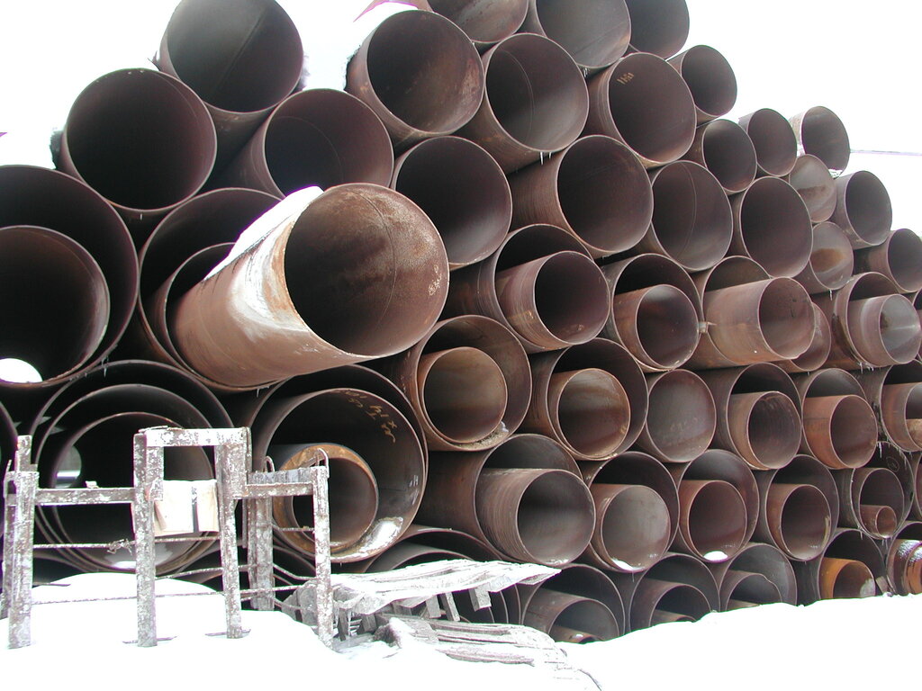 Boru tesisatı ve aksesuarları Baza Panfilovo, Vladimirskaya oblastı, foto